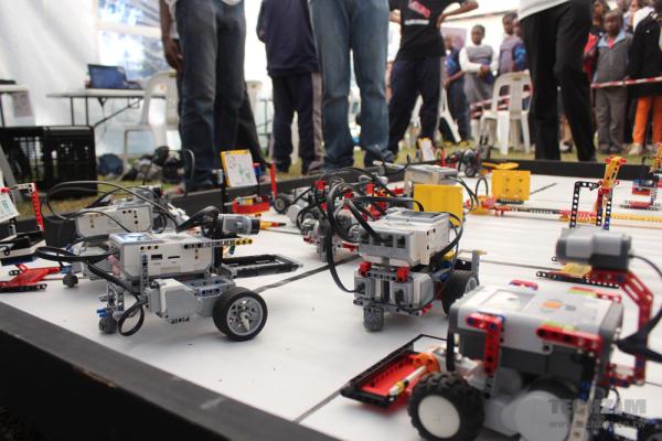 Pictures from a Schools Robotics festival held in Harare - Techzim